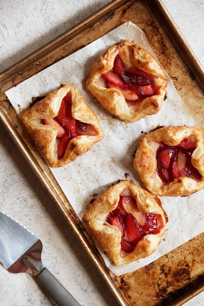 A Gift for Baking: Plum and Cardamom Puff Pastry Tarts - SippitySup